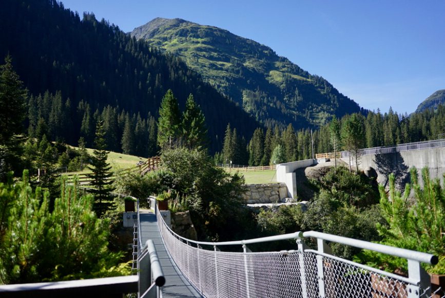 Die Serpentine hinauf - E-Bike Tour in St. Anton am Arlberg